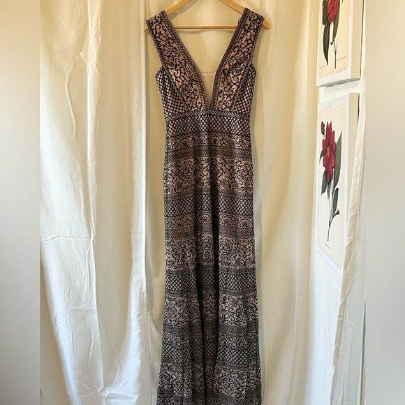 BCBGMaxAzria | Dresses | Bcbgmaxazria Super Maxi Nude Underlay Dress ...